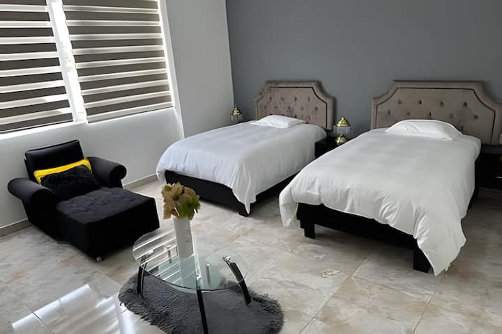 Habitación Deluxe 402 - Leticia