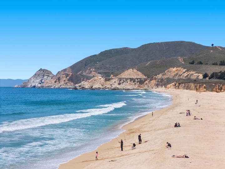 Oceanview Beach Home Walk To Beach Trails Food - Moss Beach, CA
