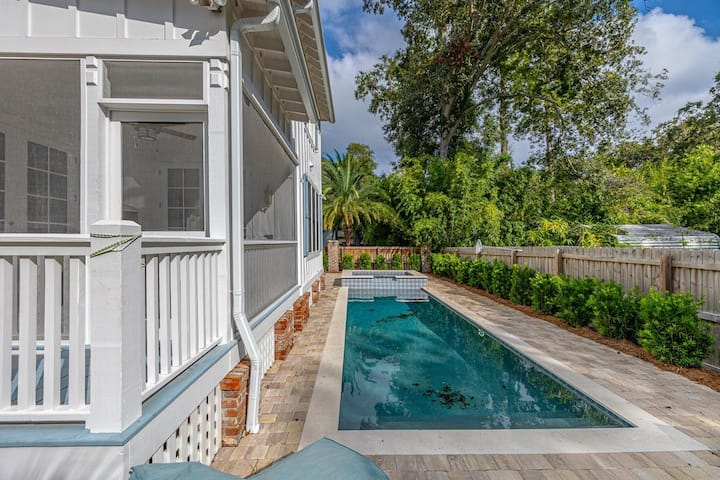 Beautiful 4 Bed, 3.5 Bath Home W/pool And Hot Tub. - Jekyll Island, GA