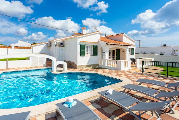 Villa Eugenia Large Private Pool, A/c, Wifi - Menorca