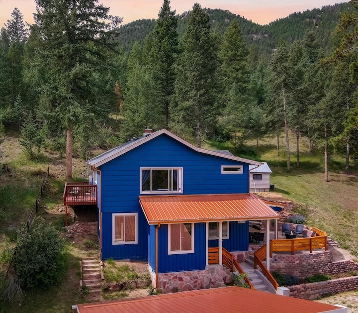 Cobalt Peak! Scenic Retreat W/ Sauna & Firepit - Green Mountain Falls, CO