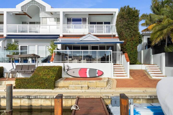 Luxurious King Bed Suite- Canals-city Central - Mandurah