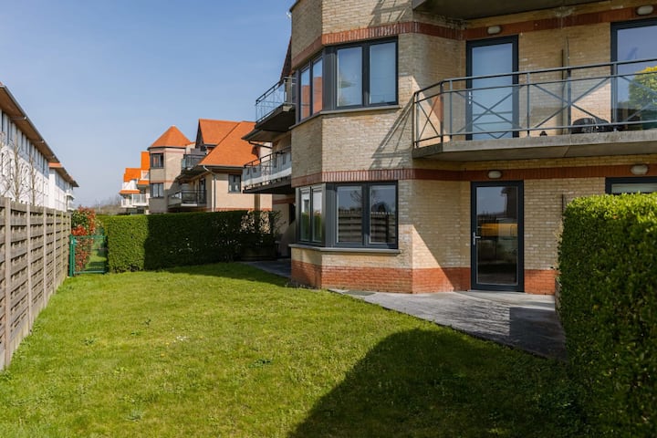 Huswell - Bright Apartment With Large Sunny Garden - Blankenberge