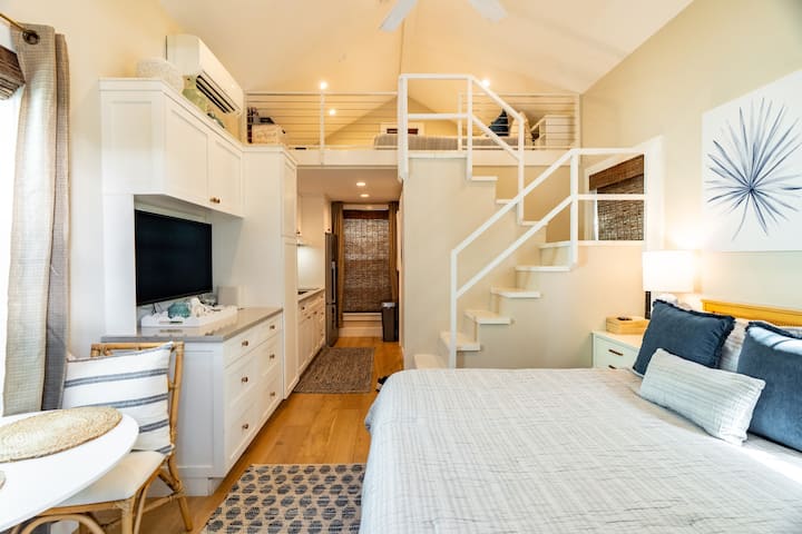 Key West Lighthouse Suite - Key West, FL