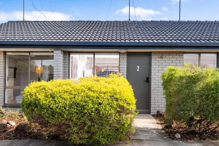 1br Home Peaceful, Quiet Location Near Geelong Cbd - Geelong