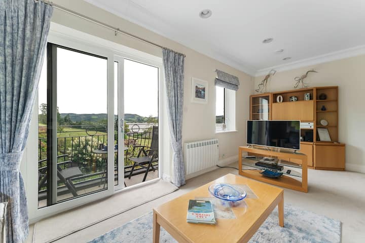 Jenkins Crag, Romney Grange, Ambleside, Sleeps 4 - Ambleside