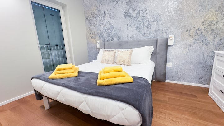 Seafront Modern Farmont Venice Suite - Chioggia