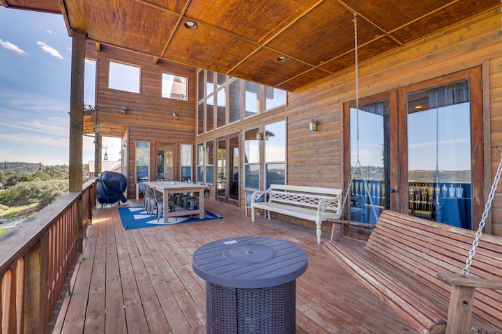 Scenic Canyon Lake Vacation Home Near Boat Ramp! - Texas