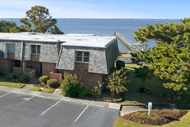 Life On A Sandbar: Soundfront | Shared Pool Access - Nags Head, NC