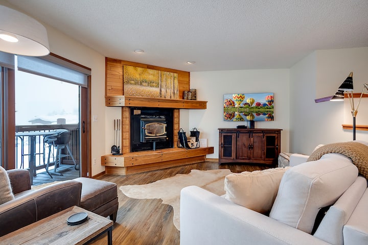 Ra203 | Great Amenities | Winter Shuttle | Views - Steamboat Springs, CO