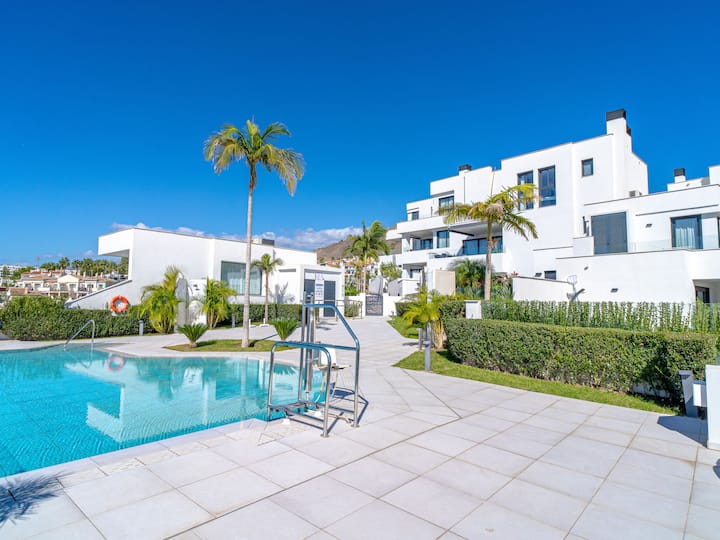 Royal Beach Nerja By Interhome - Nerja