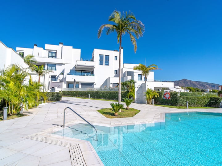 Royal Beach Nerja By Interhome - Nerja