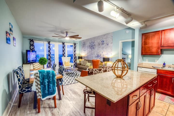 Laketown Wharf 929 - 2 Bd Plus Bunks, Beautiful - Panama City Beach