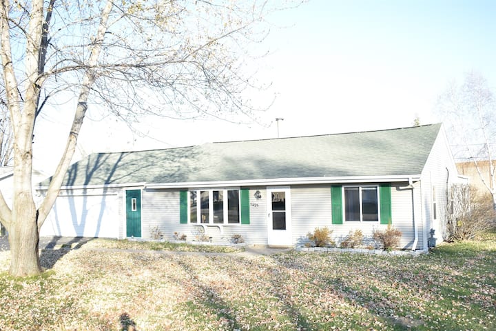 Family Friendly-fenced In Yard-centrally Located - Appleton, WI