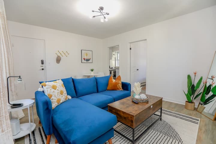 Sojourn | The Anchor Breeze | 1 Br - Virginia Beach, VA