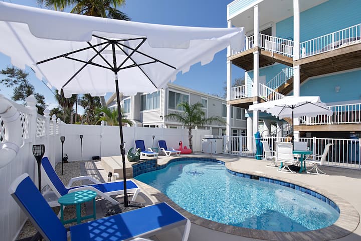Bluewater Vista Is A Unique1 Br/2bath Mid Island - Fort Myers Beach, FL