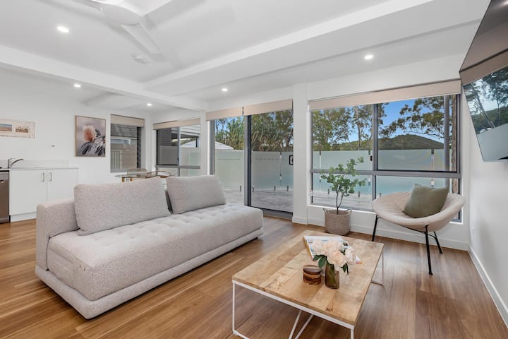 Grevillea On The Beach - Gold Coast