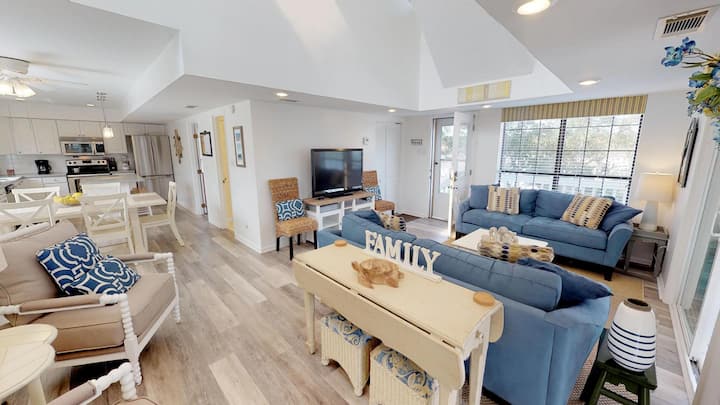1603 Lovell Ave - Bright And Modern - South Beach - Tybee Island, GA