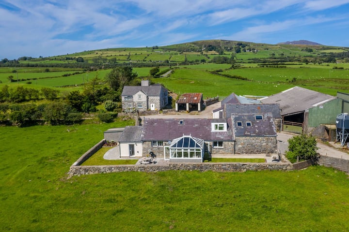 Eiddior | Farm Holiday Accommodation - Wales