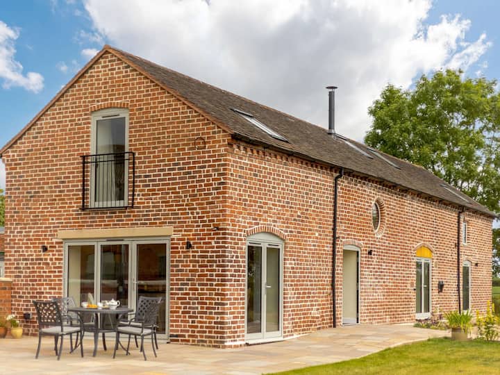 3 Bed In Whitchurch  (88915) - Whitchurch