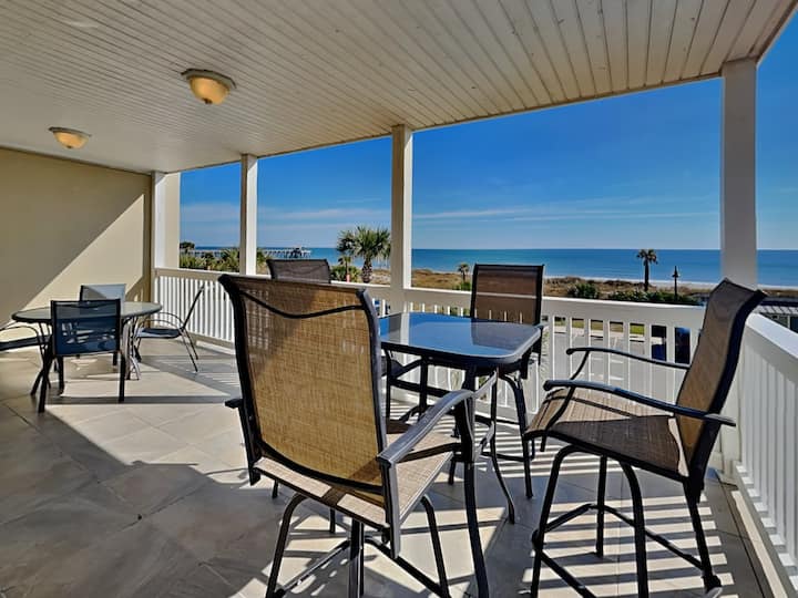 Dolphin Watch Unit 8 - Ocean Front - Free Wi-fi - Tybee Island, GA