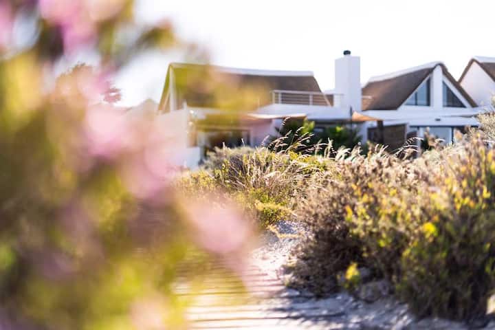 Sunrise Beach Cottage - Saint Helena Bay