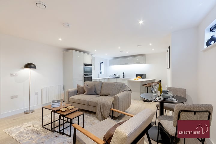 Wokingham - 2 Bedroom Ground Floor Flat - Bracknell
