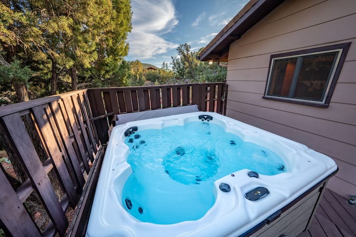 Vintage Charm~ A Cozy Getaway With Hot Tub - 塞多納