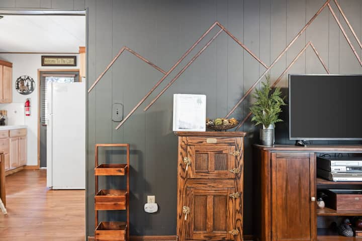 Smoke Tree-recently Updated! Cozy & Cute! - Shaver Lake, CA