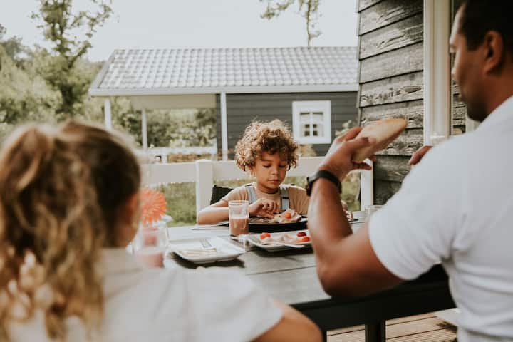 4-person Lodge With Forest View & Peace - Ommen
