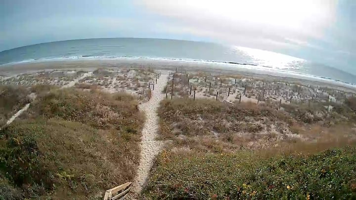 3-bedroom, 2.5-bathroom Townhome| Walk To Beach - Emerald Isle, NC