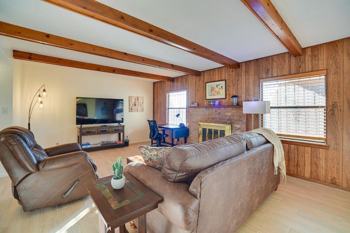 Adobe Home In Albuquerque W/ Covered Patio - Corrales, NM