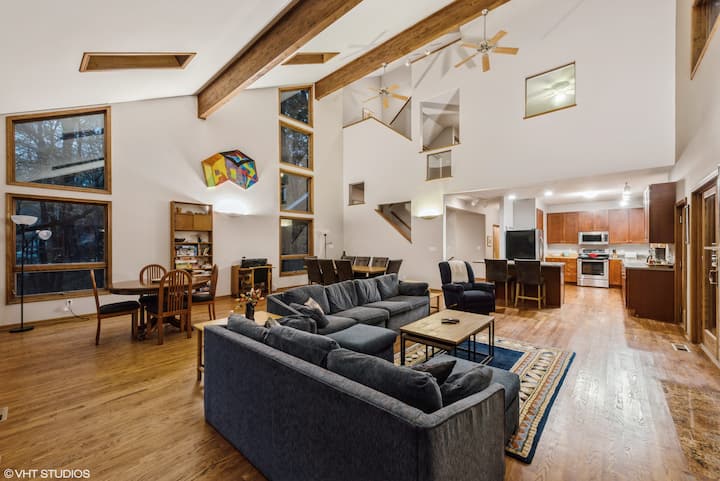 Great For Families! Made-in-the-shade - Michigan City, IN