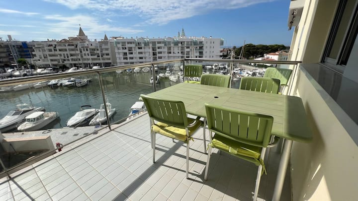 Bel Appartement Avec Vue Sur Le Canal Et La Piscin - Roses