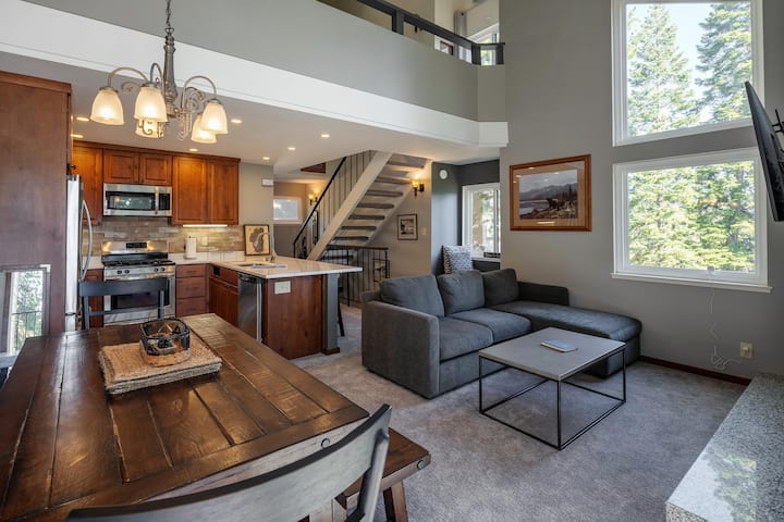 Carnelian Woods # 126 By Hauserman Rental Group - Carnelian Bay, CA