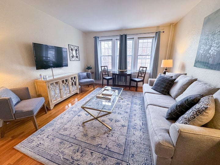Sunlit 1br, Near Longwood Medical Hospitals - Boston, MA