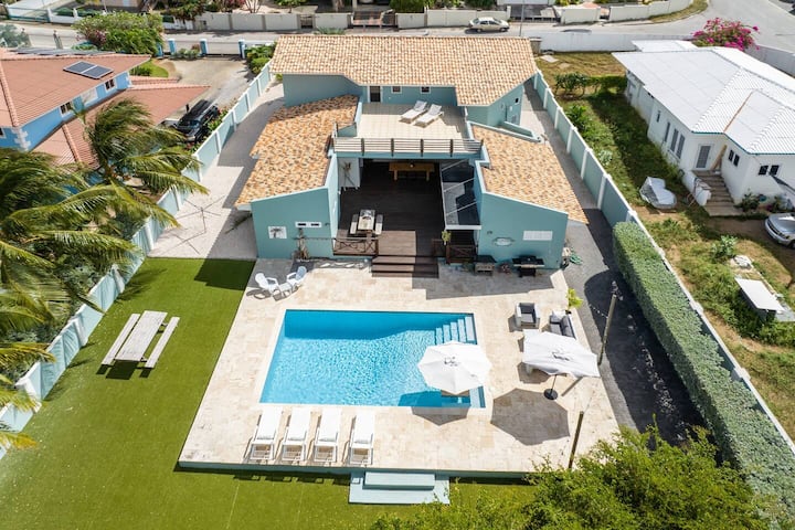 Stunning Villa With Private Pool & Spacious Porch - Curaçao