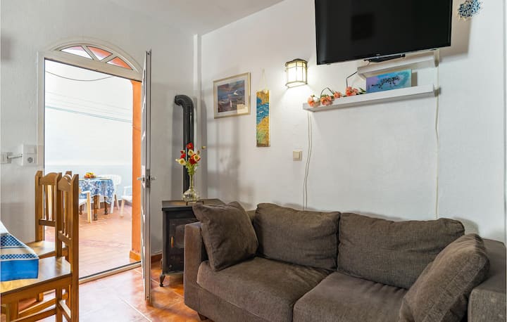 4 Bedroom Cozy Home In Facinas - Tarifa
