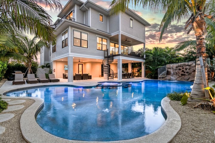 All Oar Nothing | Near Lido Key Beach, St Armands! - Sarasota, FL