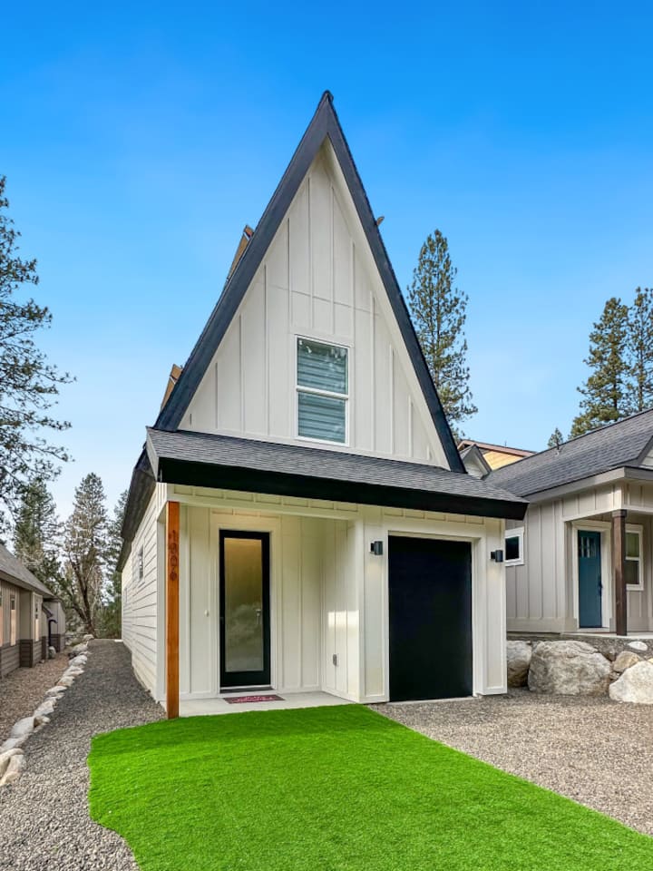 Picturesque Multi-level Home In Mccall - McCall, ID