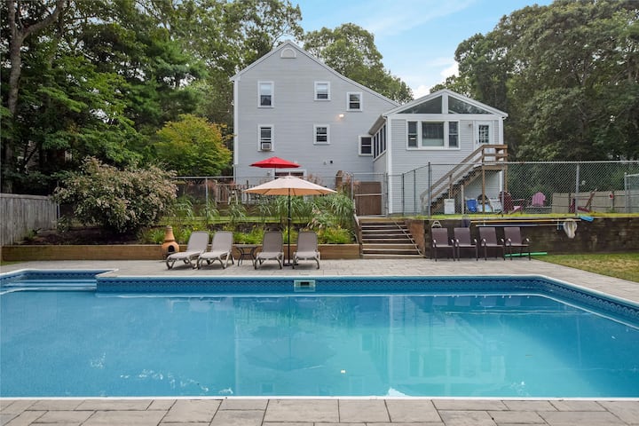 Private Pool, Large Deck, And Game Room! - Dennis, MA