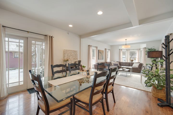 Peninsula Paradise - Walk To Hiking & Shopping! - Peninsula, OH