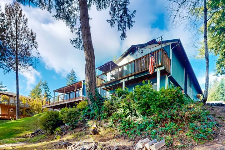4br Dog-friendly Waterfront Home With Beach Access - Jarrell Cove State Park, Shelton