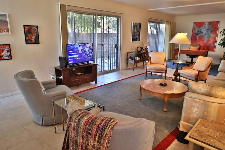 Vintage Relaxation Next To Park, Zoo And Golf - Tucson, AZ