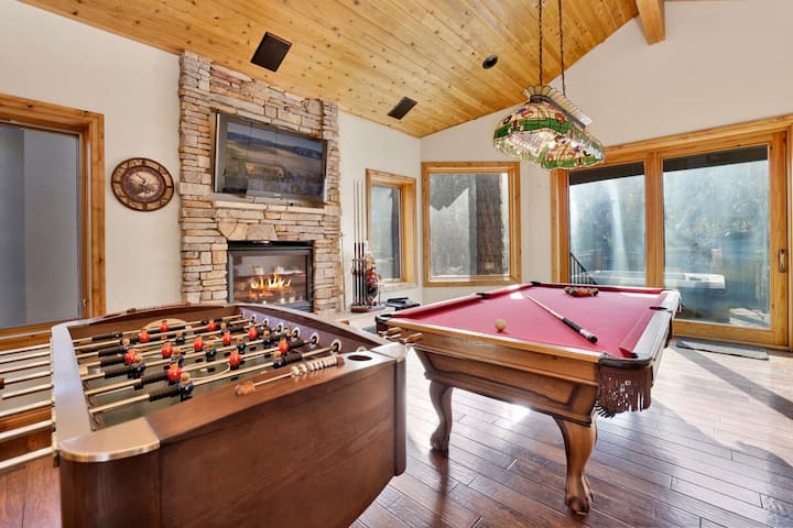 *Wolf Creek Castle*ski/golf/hike*hot Tub*games* - 大熊湖