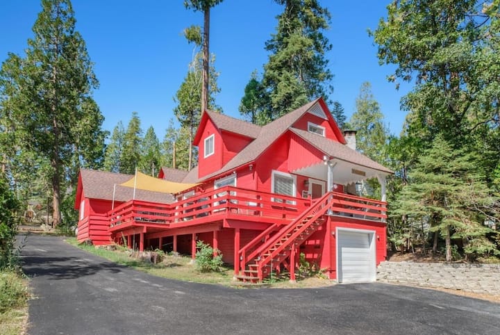 Lookout Cabin - Shaver Lake, CA