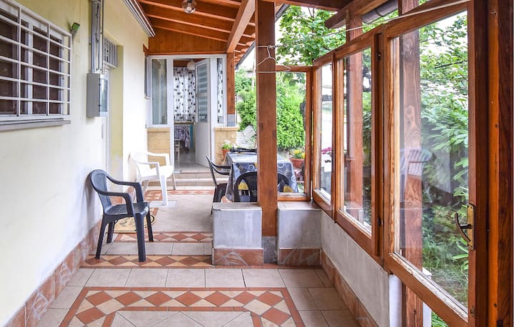 Beautiful Apartment In Roccaspinalveti - Абруццо