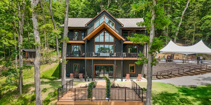 Lakeview Lodge In Hocking Hills - Golf Simulator! - Hocking County, OH