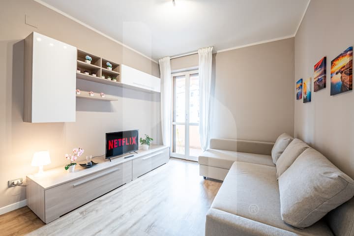 Homiday-light Flat-free Parking - Pise