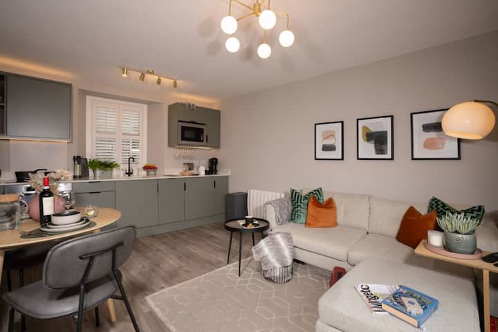 Ambleside Gem: Parking, Balcony, Scenic Views - Ambleside
